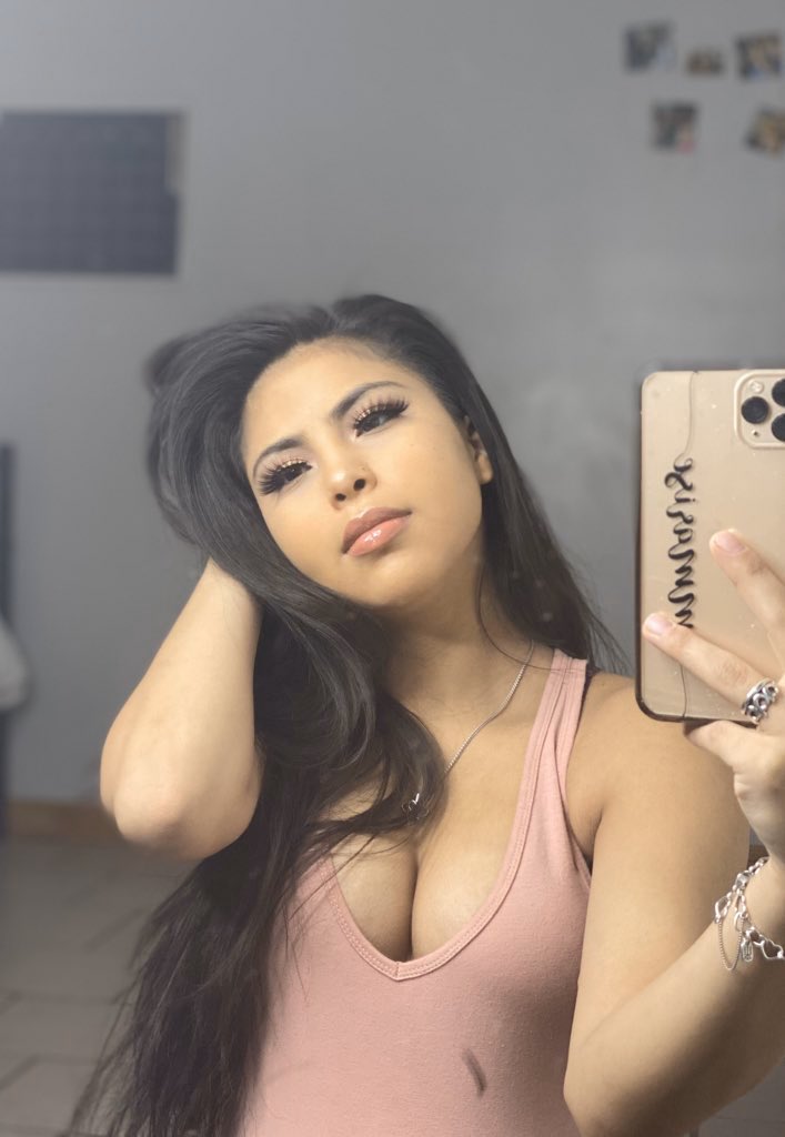 𝒜𝓂𝓂𝒶 On Twitter Kinda Cute Hkyse2swe0 Twitter
