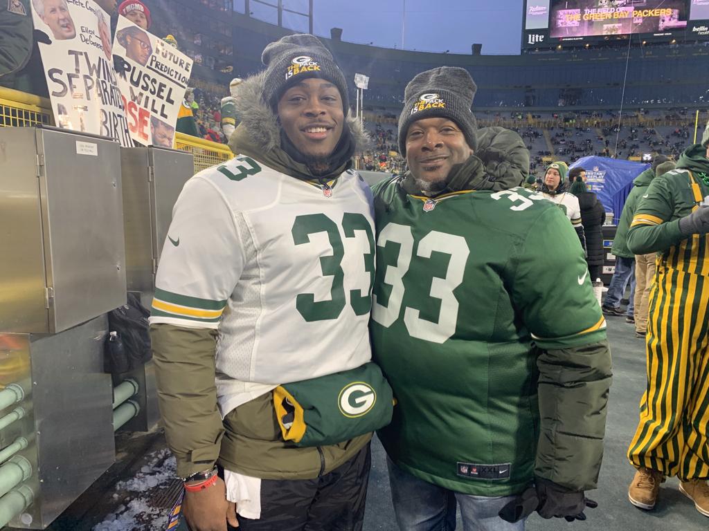 Aaron Jones' dad, Alvin Sr., and brother Alvin Jr. are ready for ...