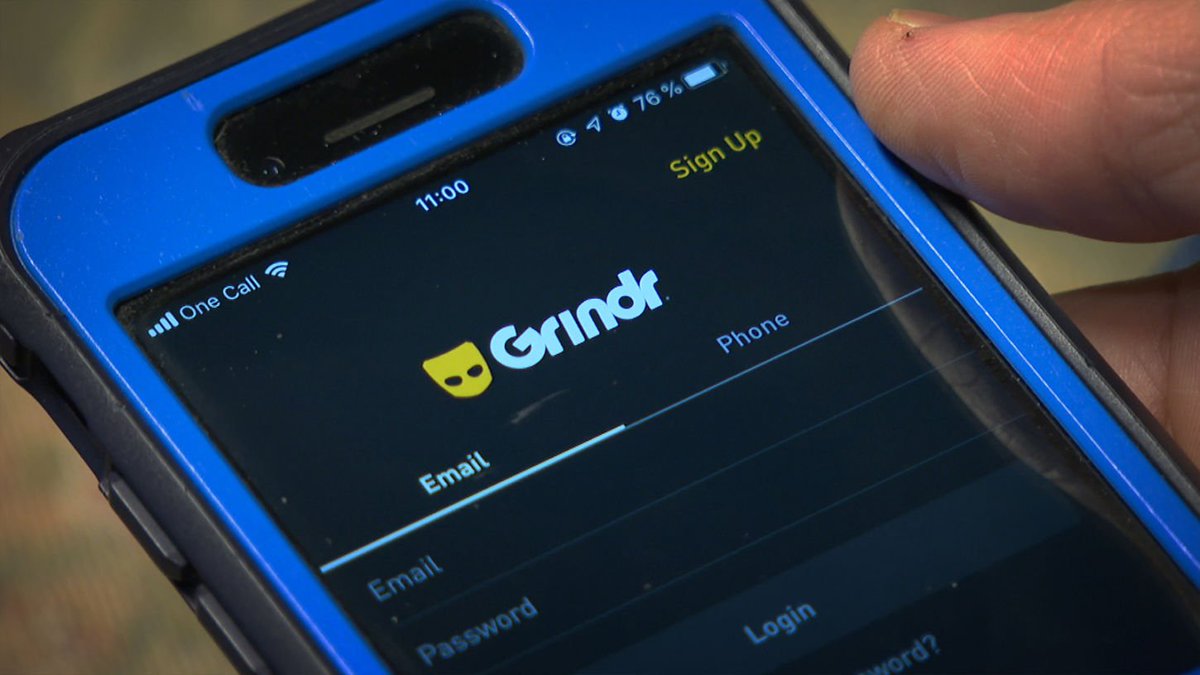 A thread written by @martingund: ".@Grindr data sharing “out of control ...