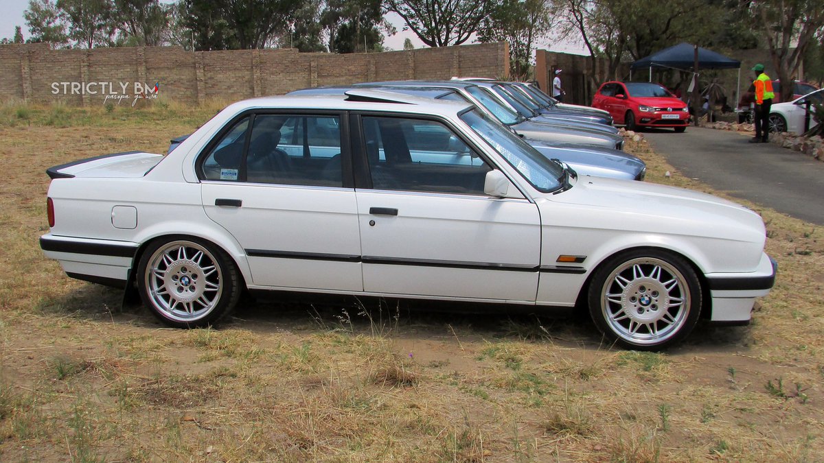 Bmw E30 325i Stanced
