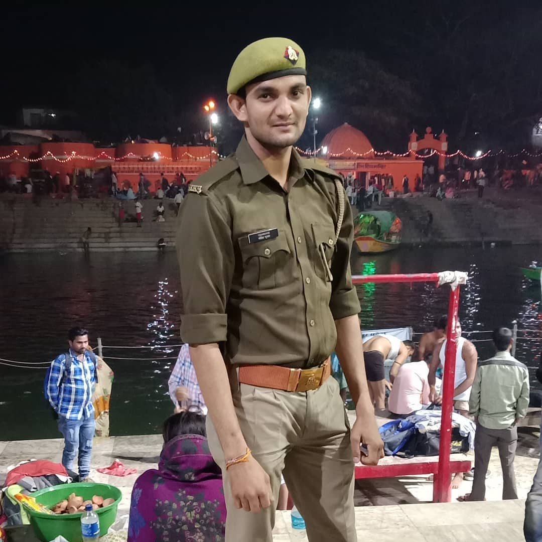 MOHIT SOLANKI (@mrpolicewala) | Twitter