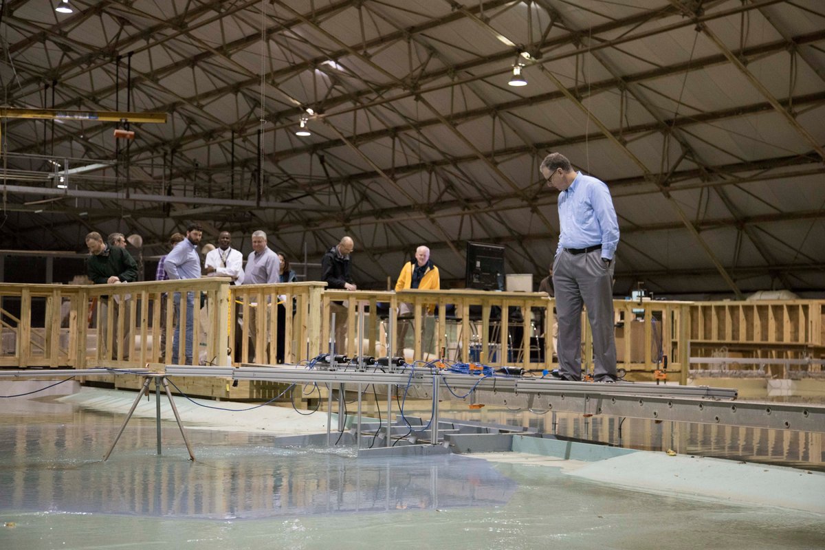 Coastal Hydraulics Lab Gary Bell demonstrates Red River Model ERDC ...