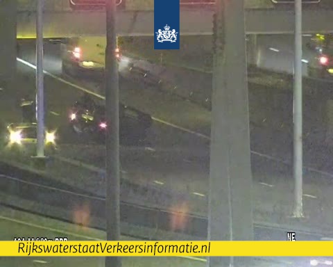 Rijkswaterstaat Verkeersinformatie on Twitter: "De berging op de #A4 is inmiddels in volle gang ...