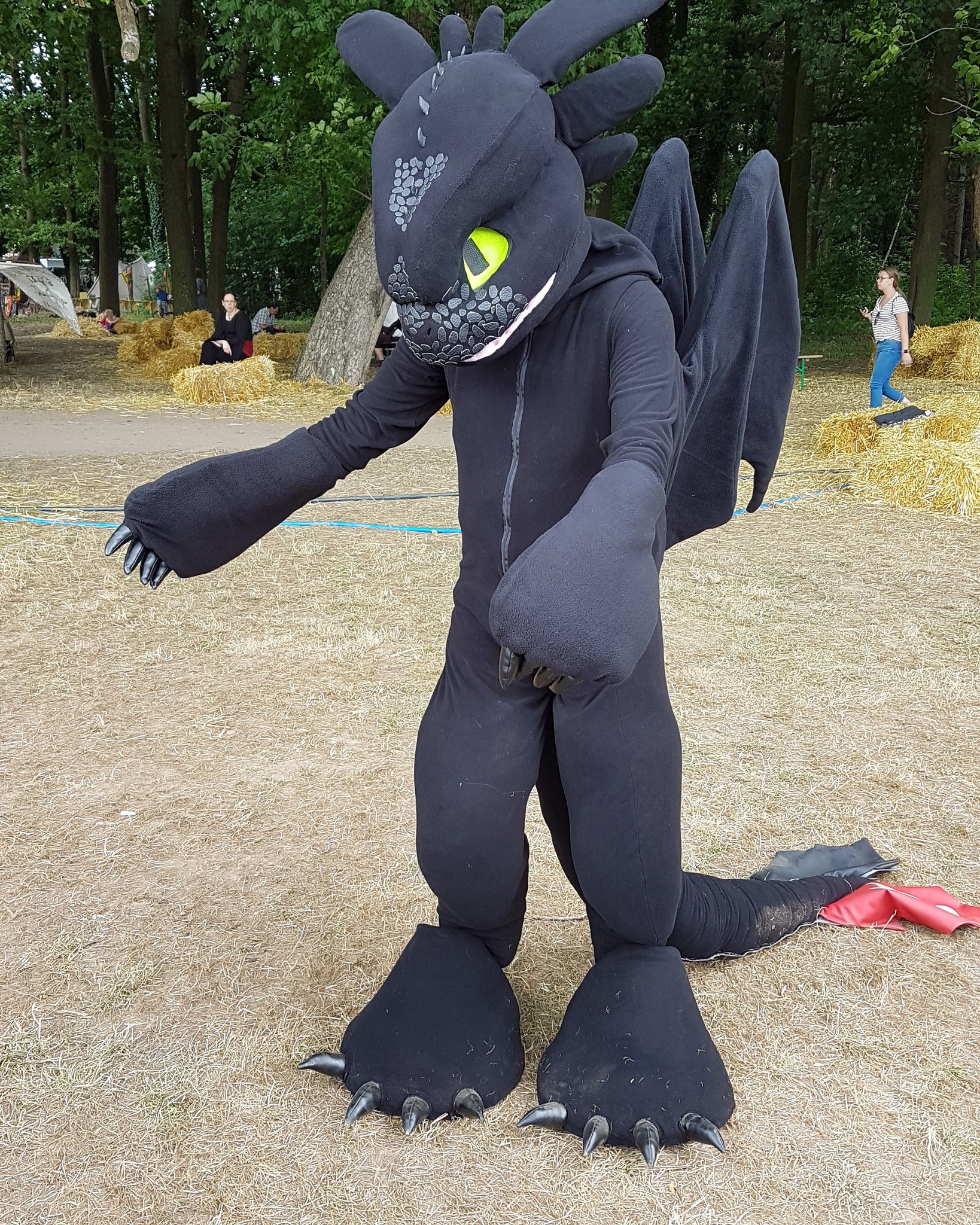 Toothless Quadsuit