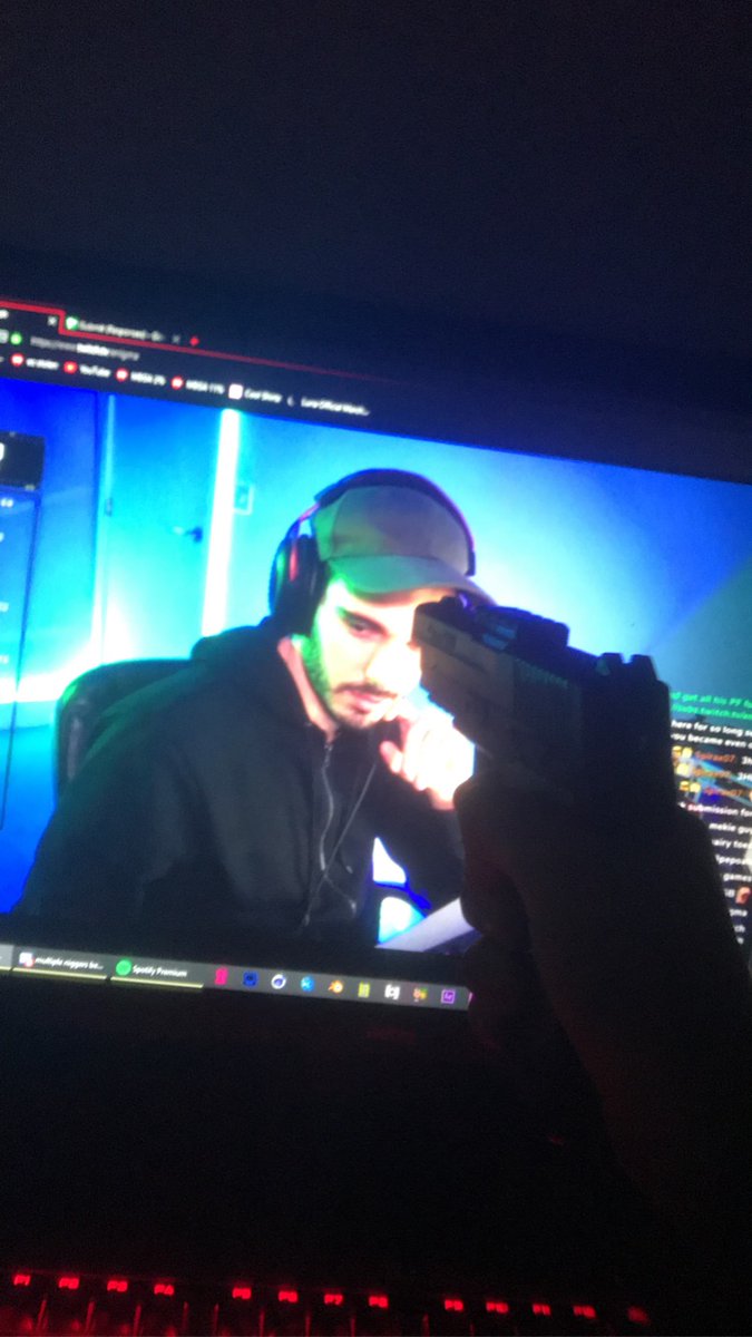 Senior (@Senior86168219) | Twitter