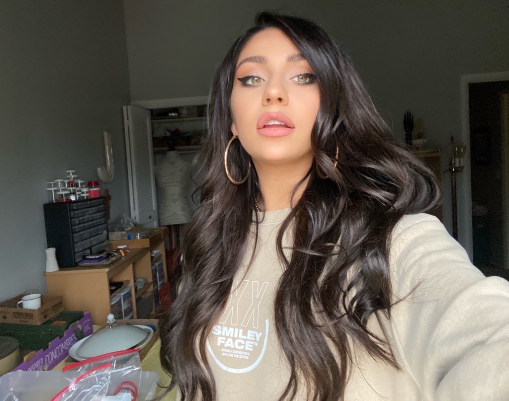 Andrea Russett Hair