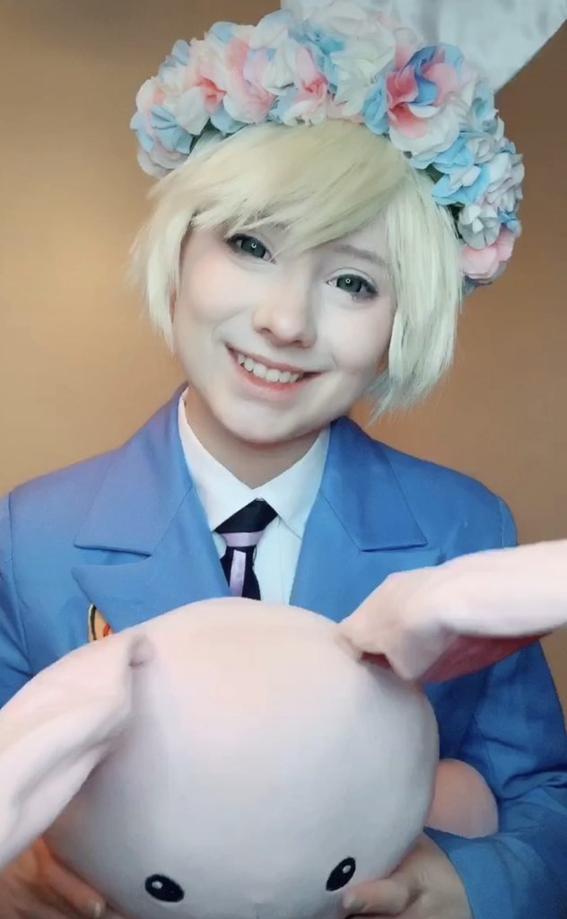 jarebear 🐻 (@cowardkiwi) さんのコスプレ作品まとめ (2 件) - Twoucan