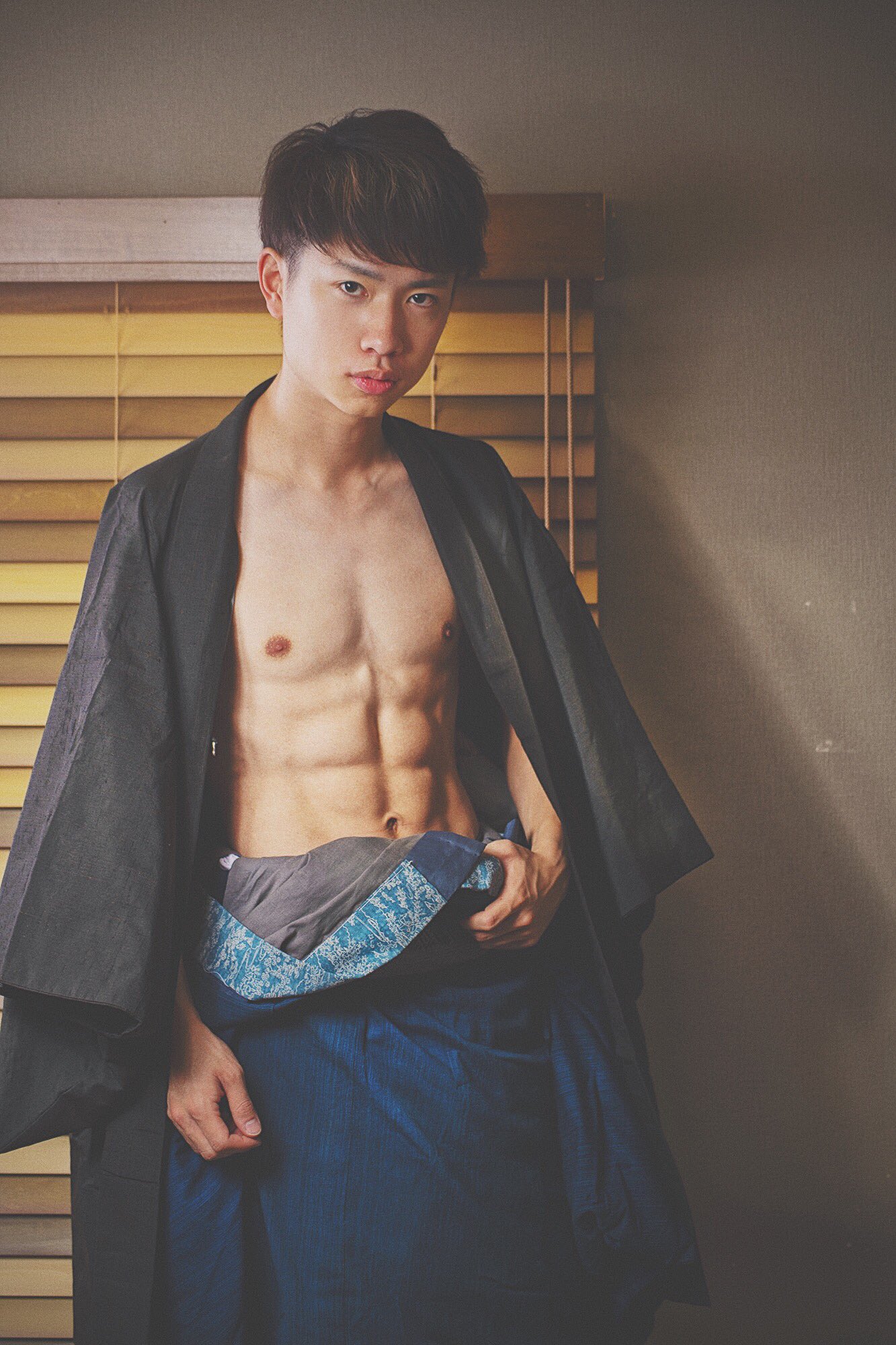 るうと on Twitter: "Men’s Portrait with KIMONO. There are only 6.5 million Japanese men in their ...