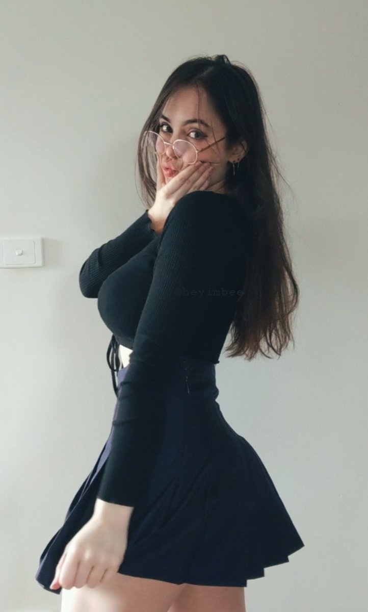 squish 😗 heyimbee @heyimbee