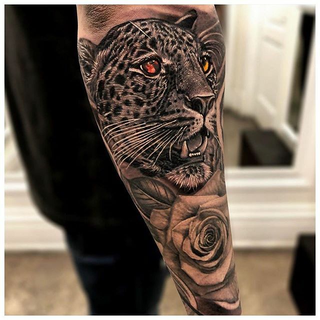 Realistic Leopard Tattoo
