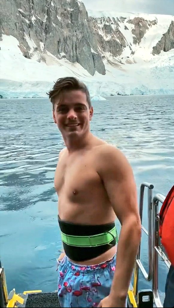 Martin Garrix Body