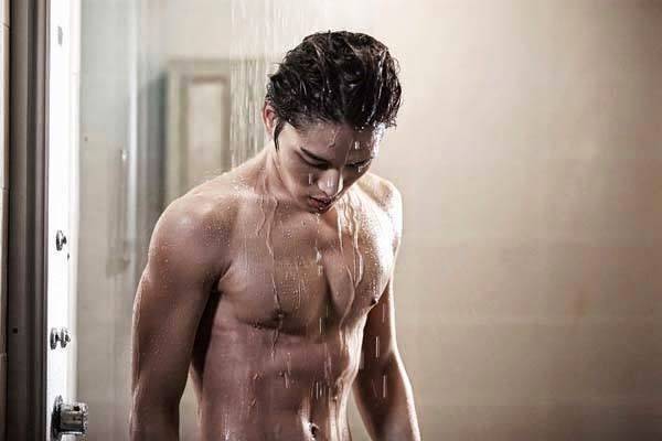 Changmin Shirtless 2am