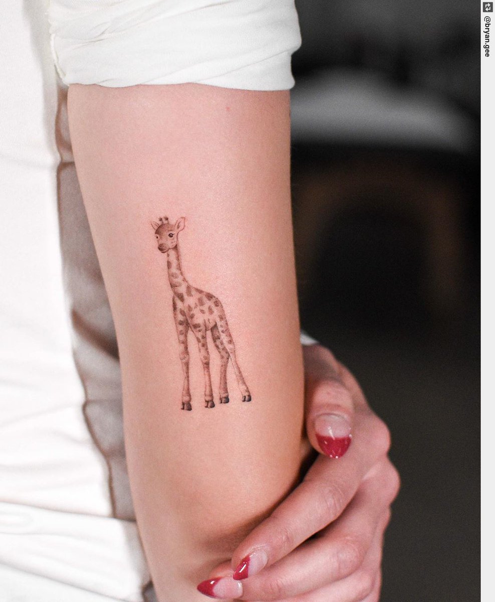 Simple Giraffe Tattoo