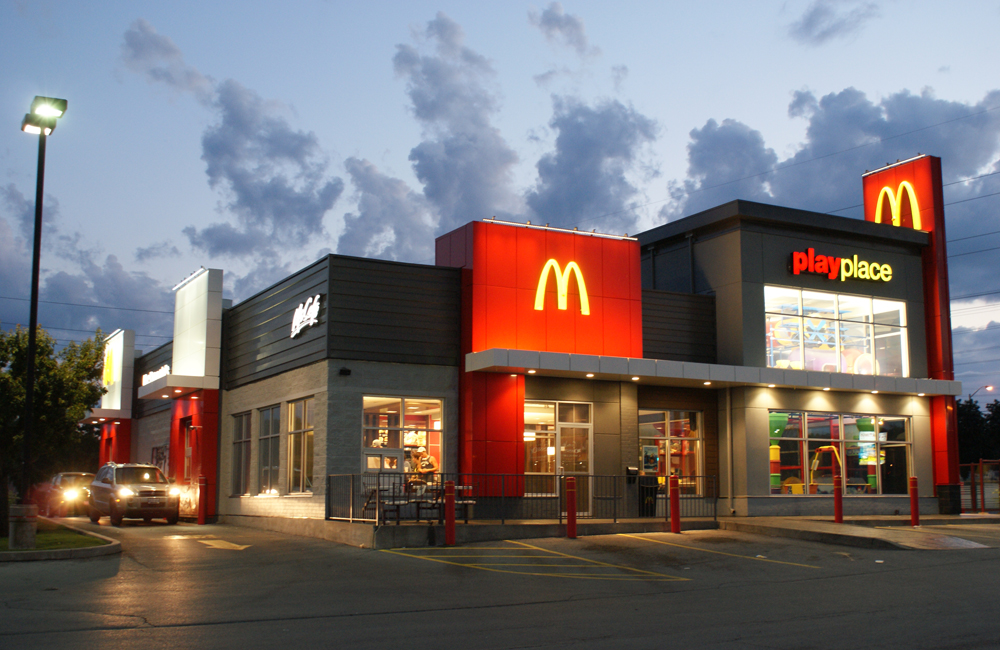 Mcdonalds Exterior Design Why Pizza Hut's Red Roofs And McDonald's