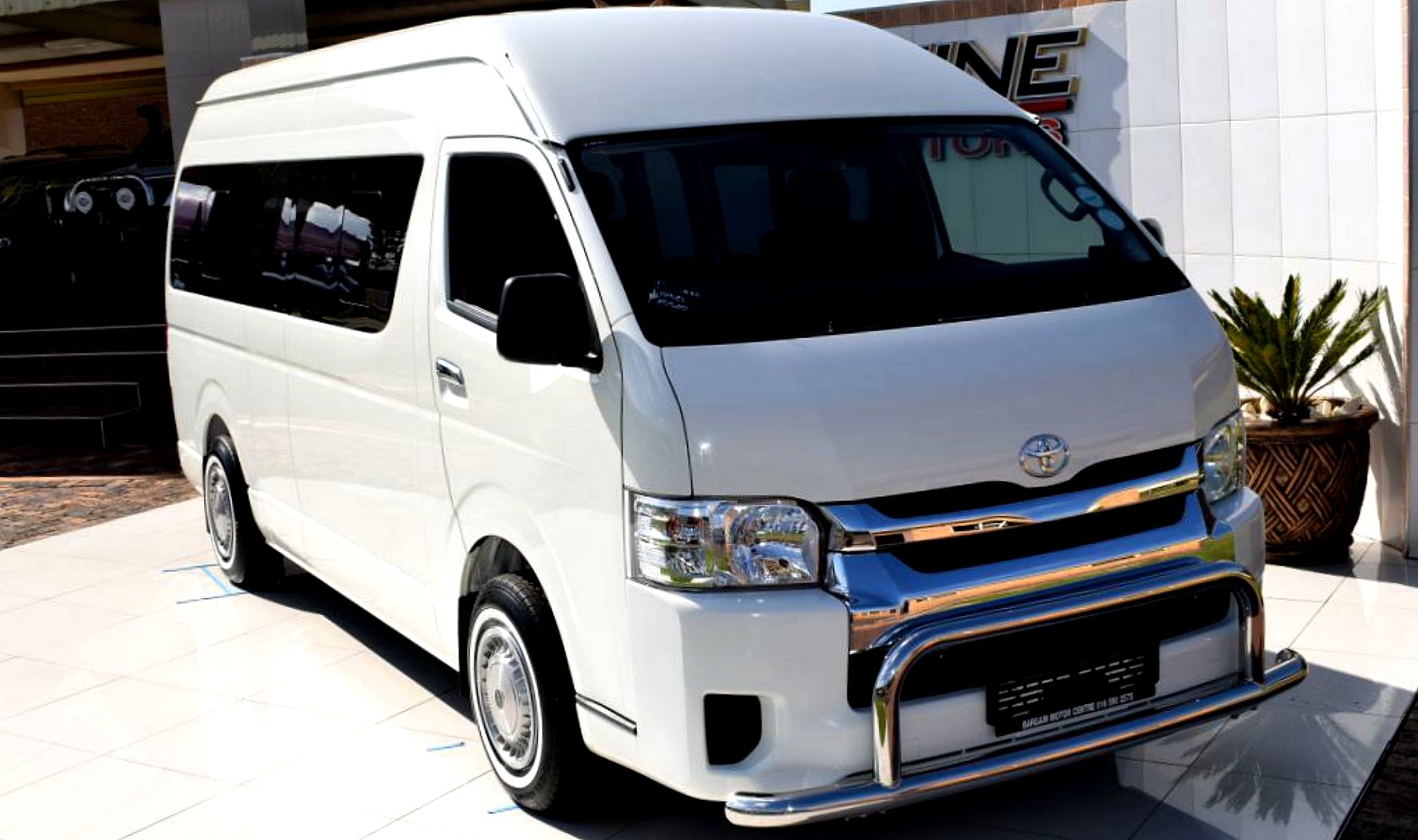 Toyota Siyaya Modified