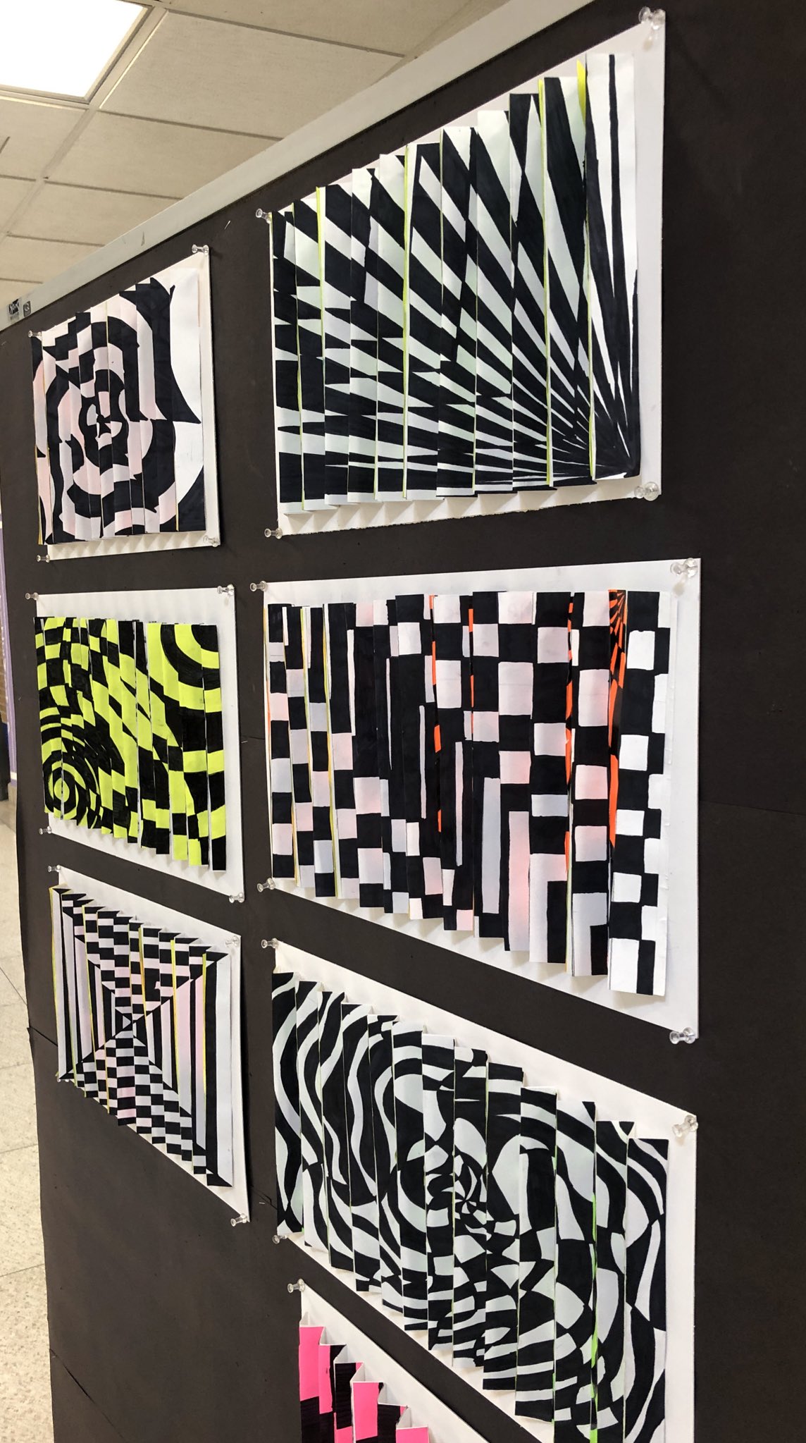 Donna Cariola on Twitter: "3D-2 view op art “agamographs” by 8th ...