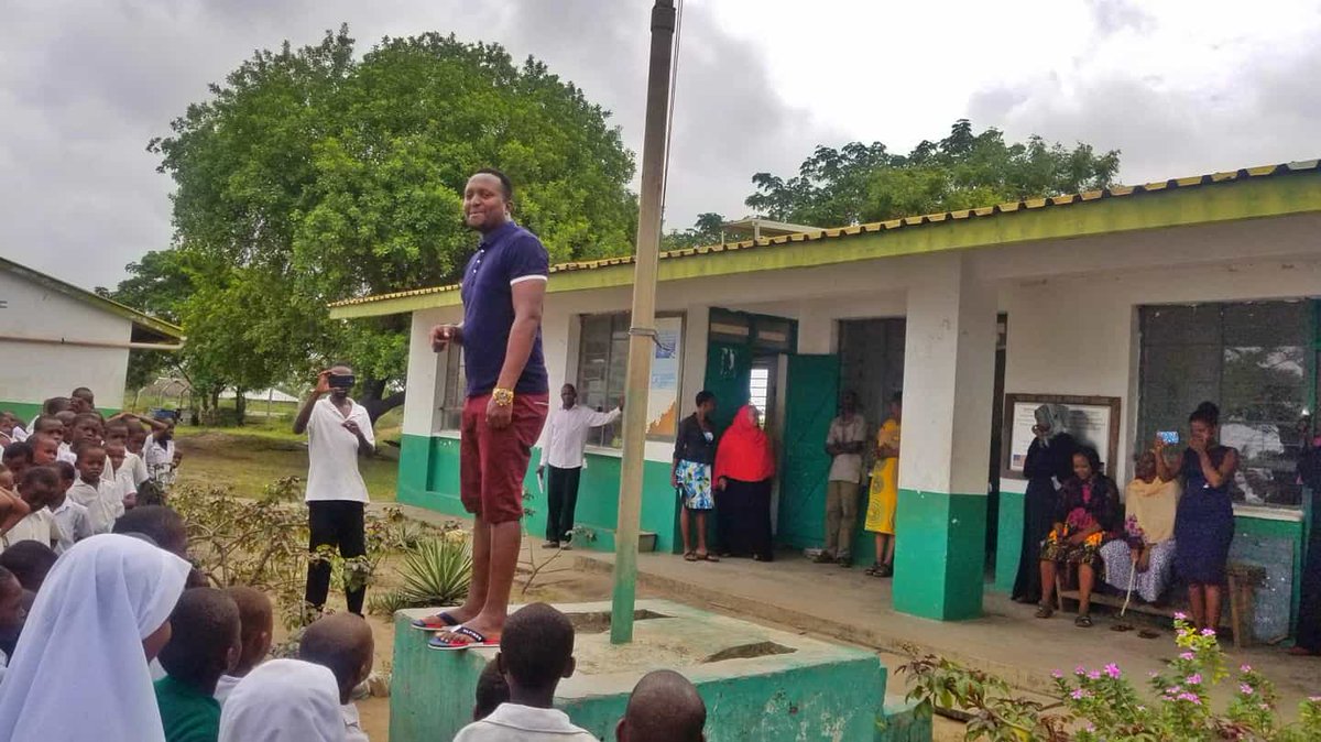 Addressing pupils at my former Primary School, Mokowe Arid Zone, Lamu ...