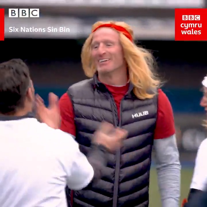 8 legendary ex-internationals face off in rugby beer pong! ? NEW: Six Nations Sin Bin Streaming ...