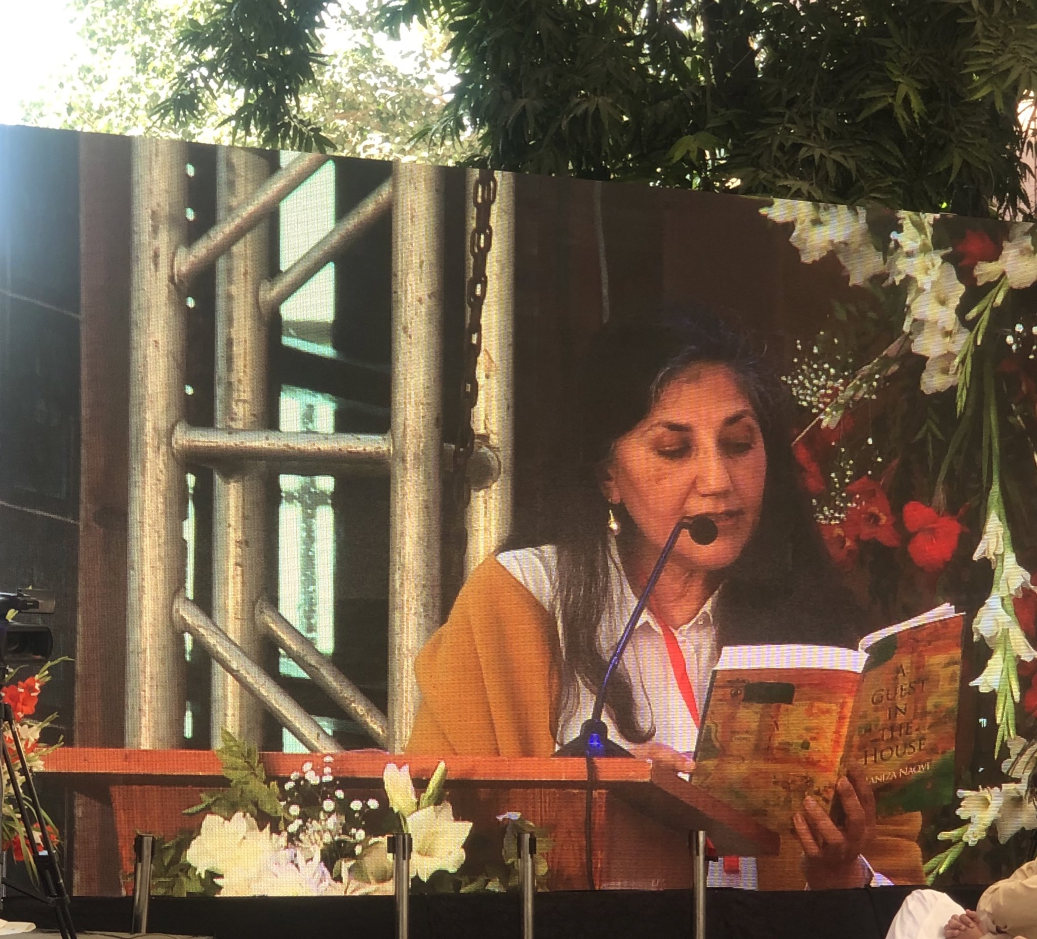 Seema Jaffer on Twitter: "We are all guests in this house. @ManizaNaqvi speaking on her book ...