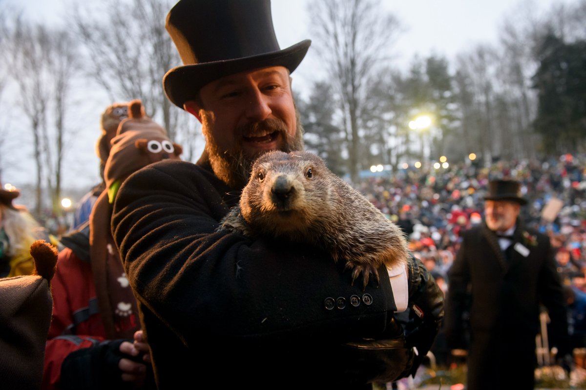 GroundhogDay : Staten Island Chuck, Punxsutawney Phil predict early ...