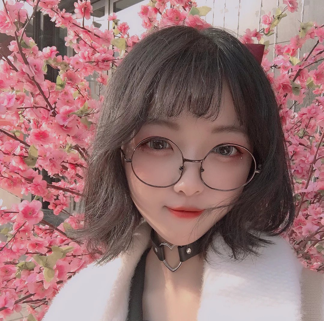 木木不吃肉 On Twitter 今天投食私人微信的免费送一次1对1和一条原味内内开快递发 只限今晚 有需要的可以私信我了 福利姬 学生 萝莉 自慰 线下 原味 空降 反差