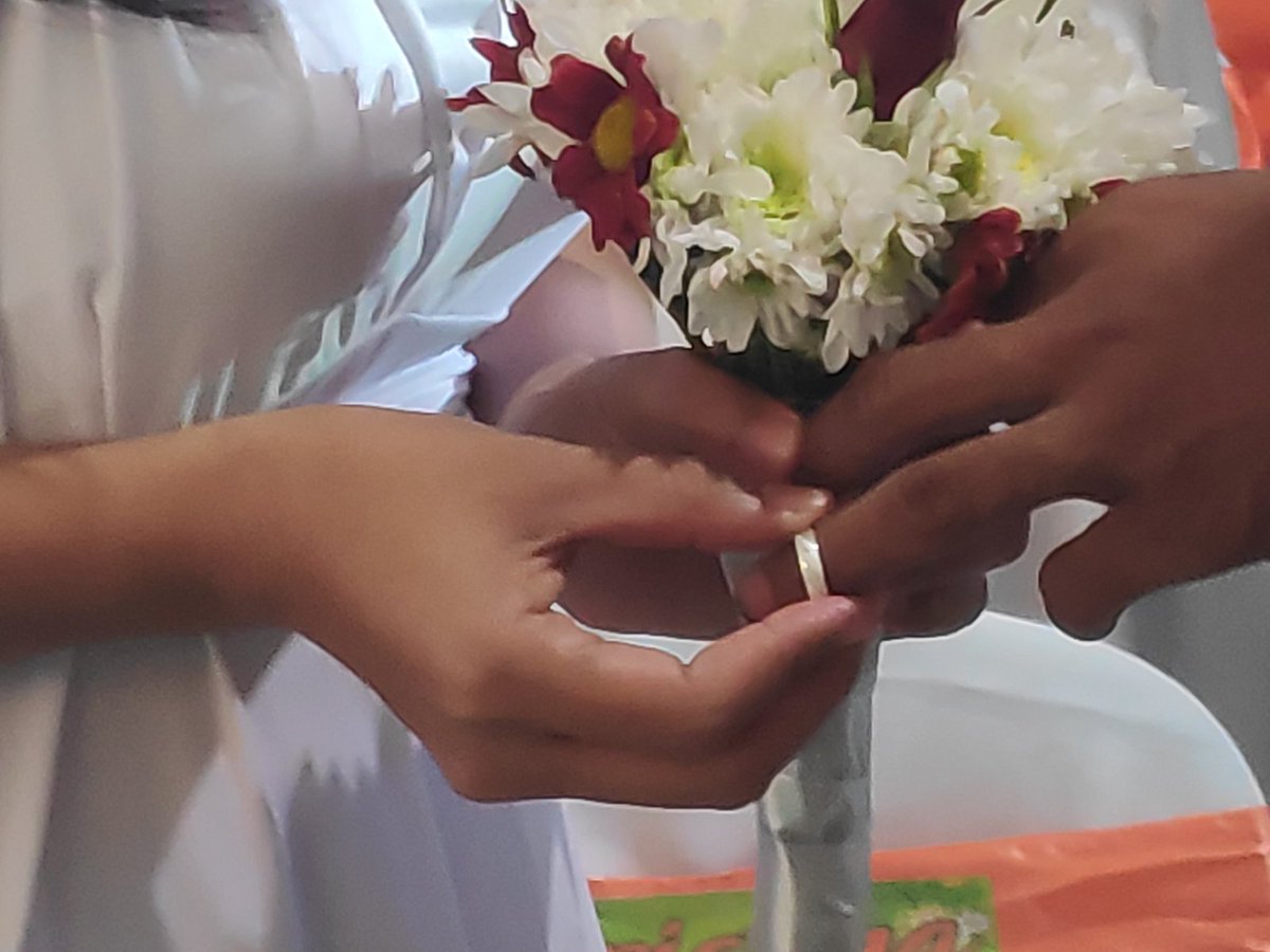 Luna Quezon couples receive Sacrament Marriage offered Mayor Matt Erwin ...