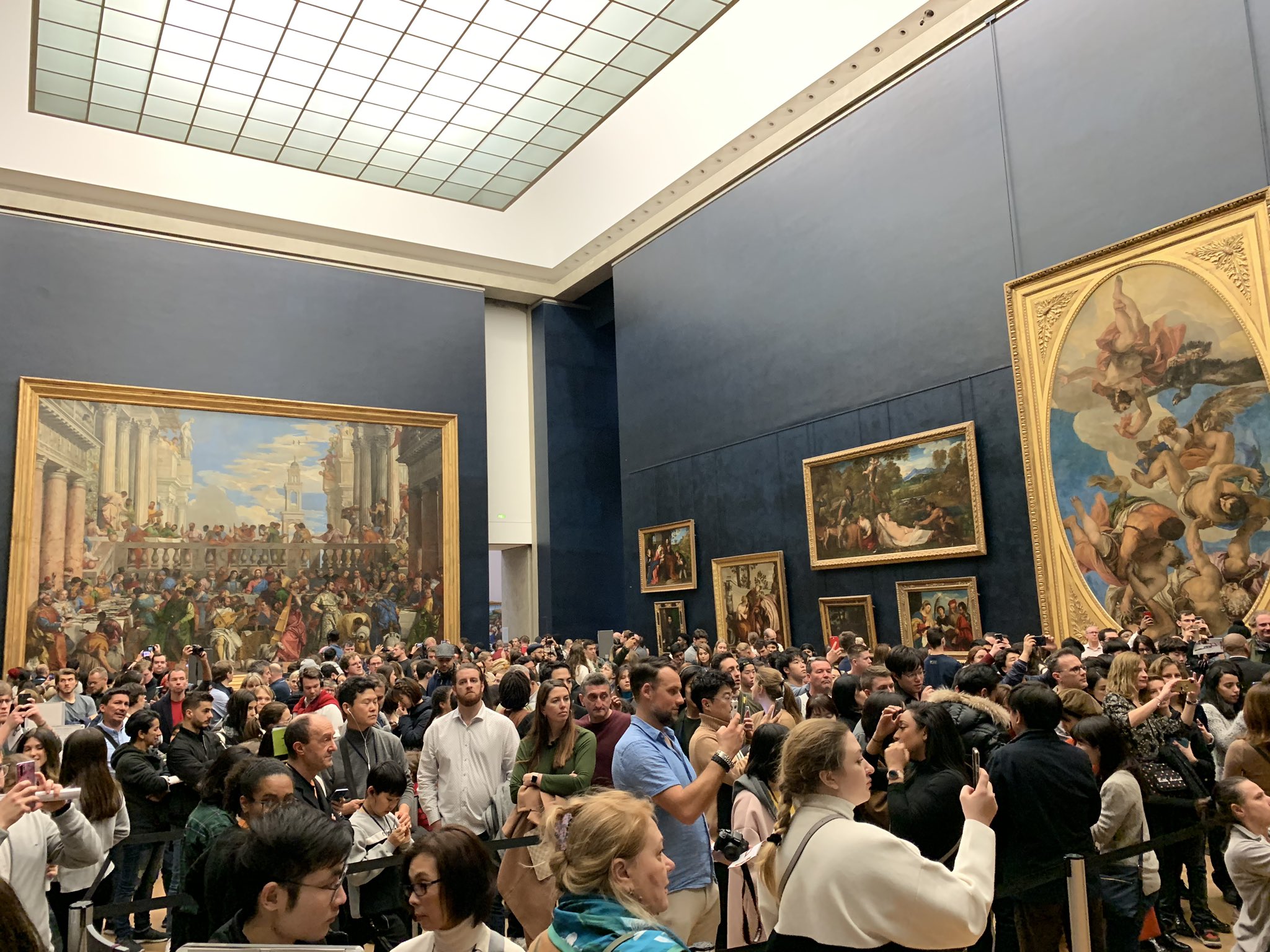 Mona Lisa Louvre Room