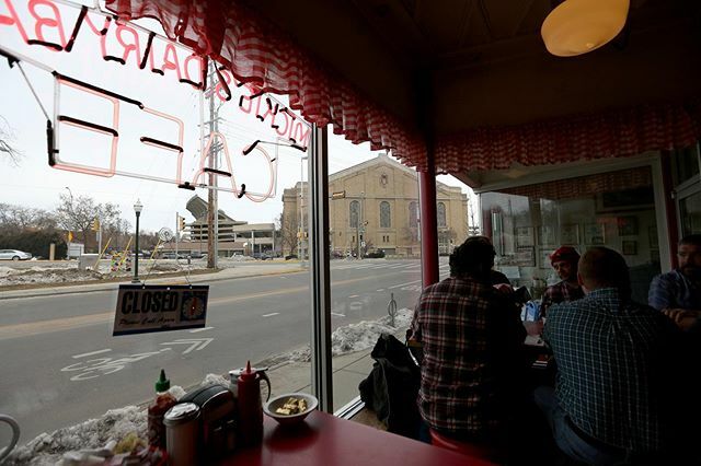 A view of the UW Fieldhouse and Camp Randall Stadium from Mickies Dairy ...