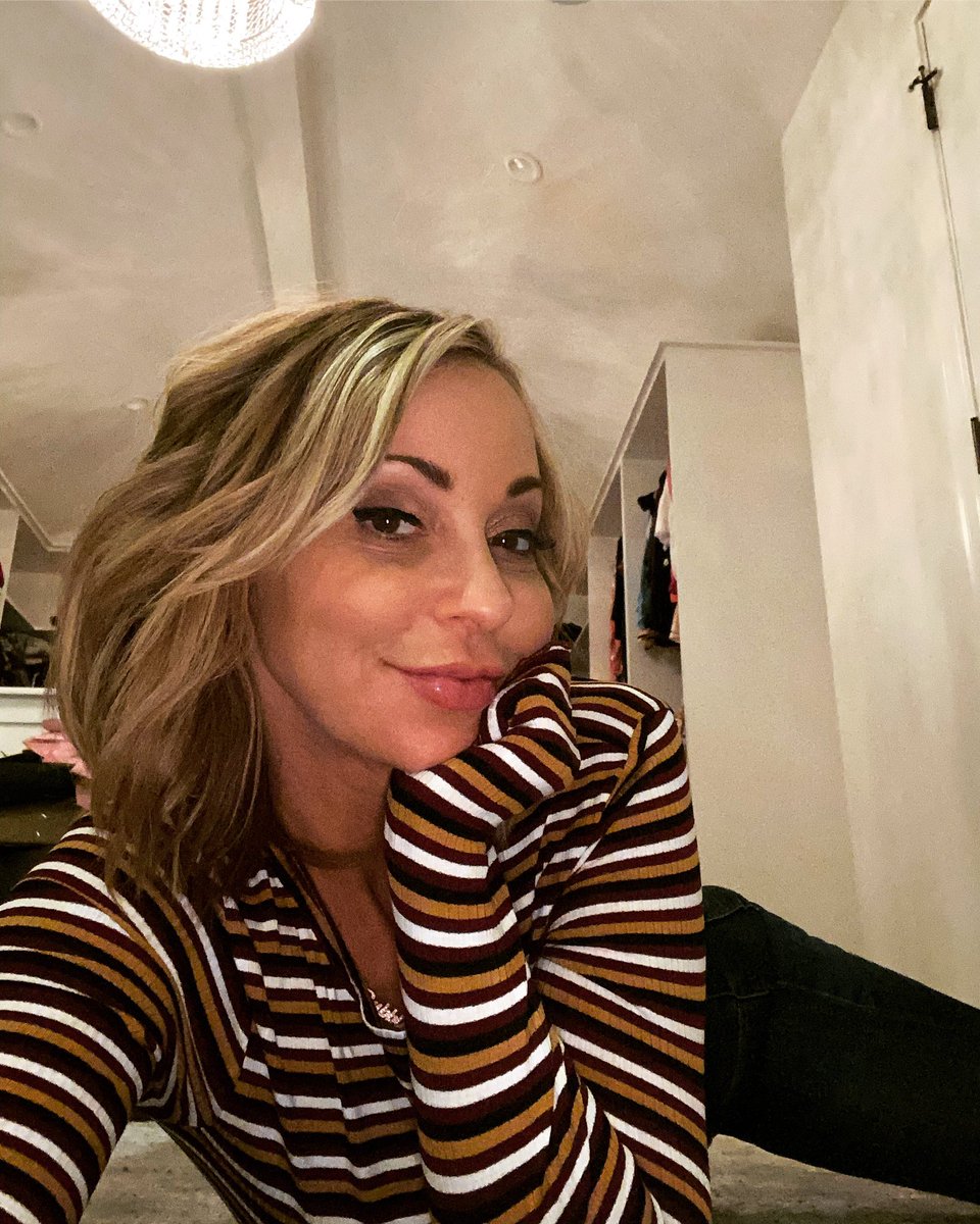 I really love it when she has this Slack-jawed expression on her face ...