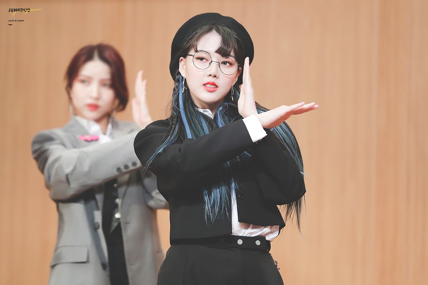 GFRIEND STORY on Twitter: "200207 당산 팬사인회 #예린 #정예린 #YERIN #여자친구 #GFRIEND @GFRDofficial Cr ...