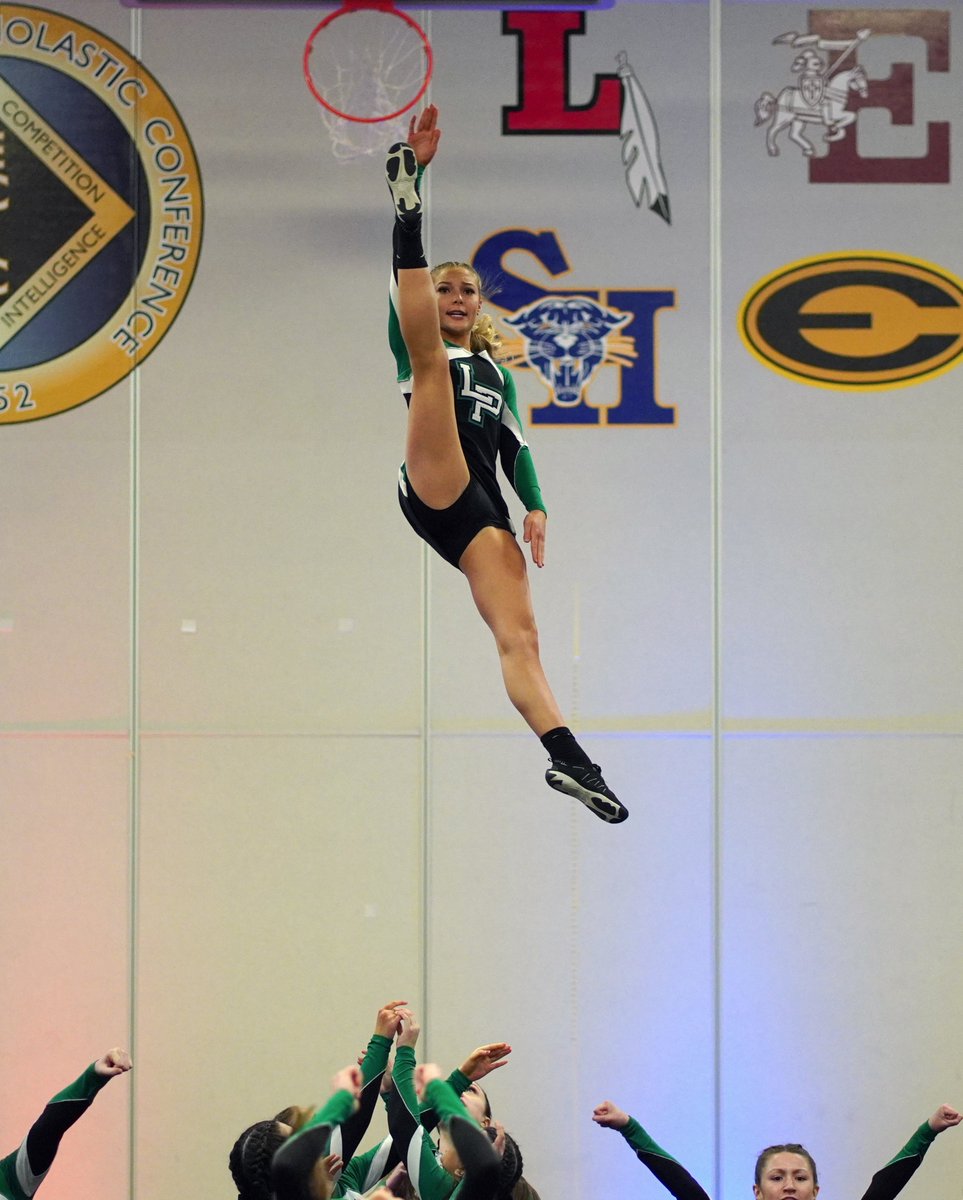 Cheer Kick Full Basket Toss