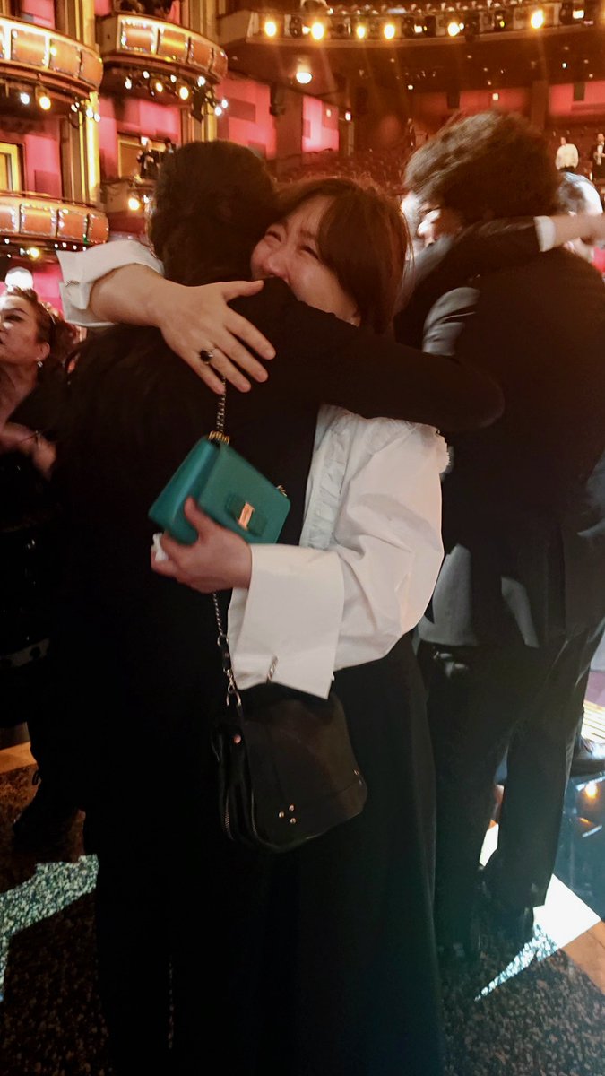 This. Jung Sun-young, Bong Joon Ho's wife, can't stop crying onstage as ...