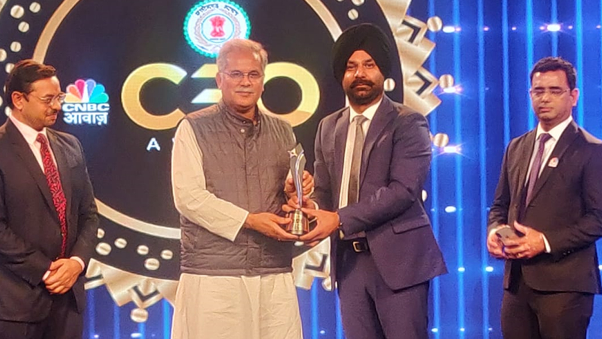 HDFC Bank News on Twitter: "Mr #AdityaPuri, MD, @HDFC_Bank was adjudged 'CEO of The Year' at the ...