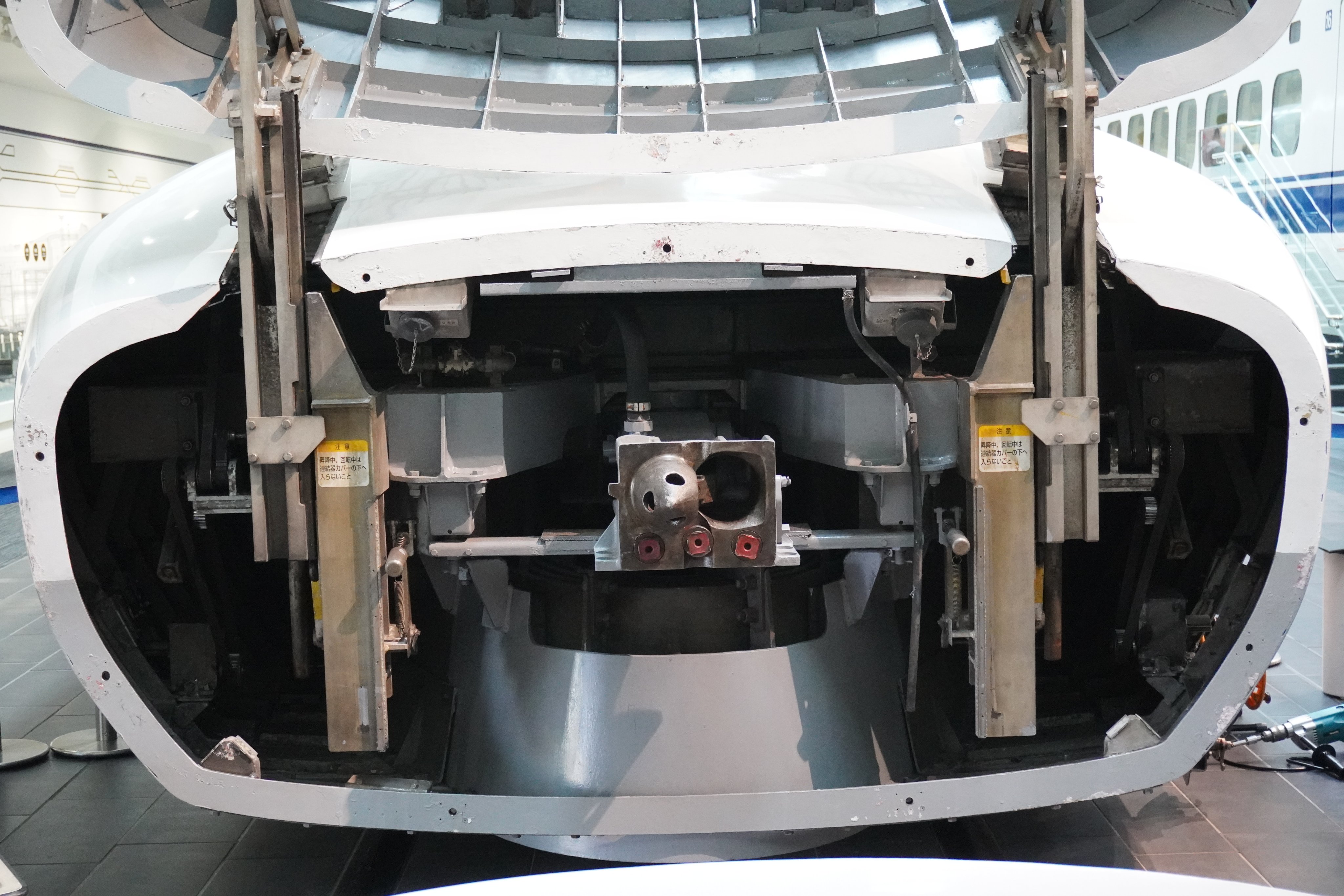 ギモッティ on Twitter: "リニア・鉄道館。 N700系X0編成展示。 車内。 https://t.co/AsWCAPbyJU" / Twitter