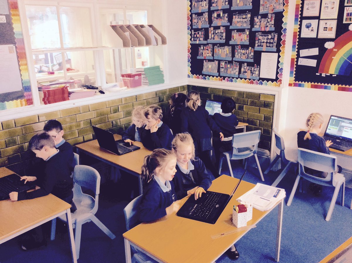 Hambrook Primary School on Twitter: "Year 2 absolutely loved the #hourofcode this morning as ...