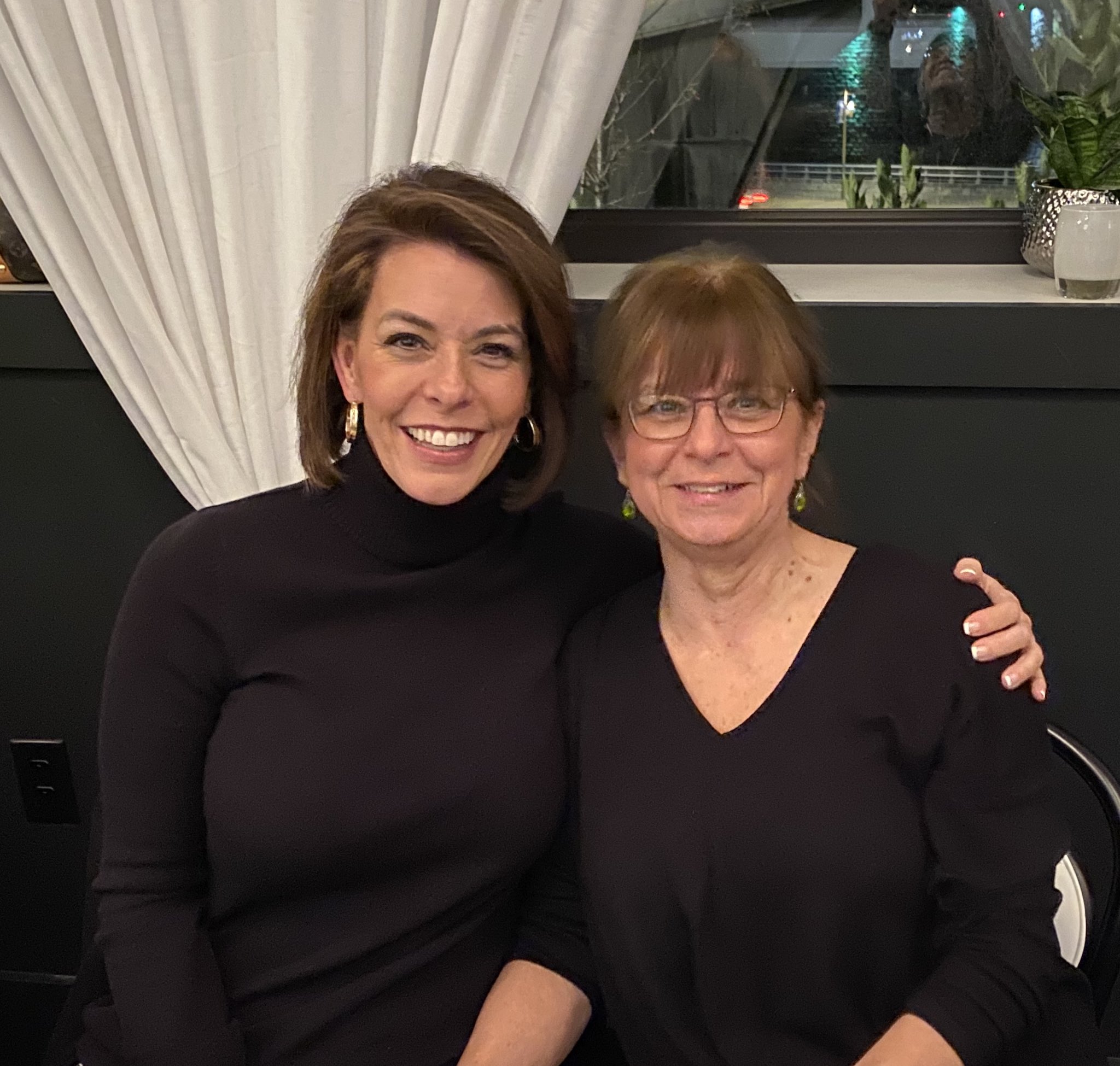 Rosemarie L. Hill on Twitter: "Lt.Col.DeDe Halfhill. Bright, smart, funny, irreverant ...