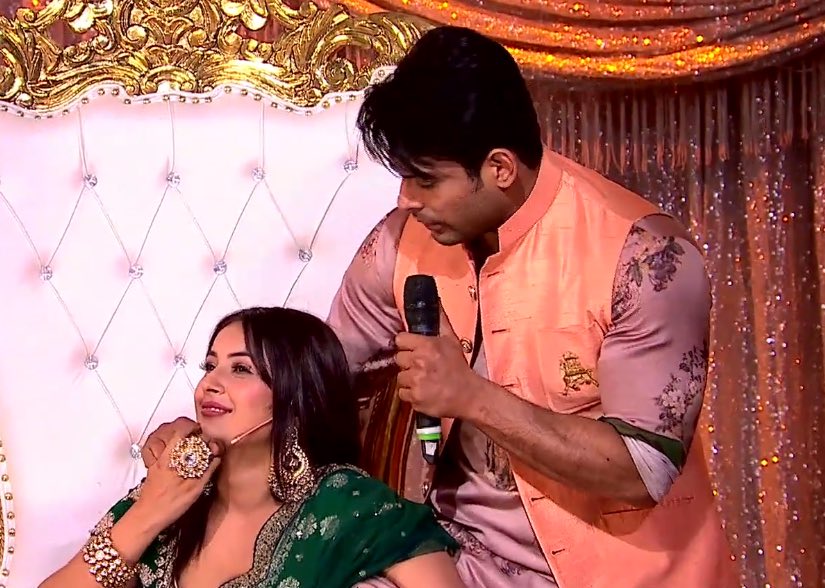 Aurora Farhin (@aurora_farhin) | Twitter