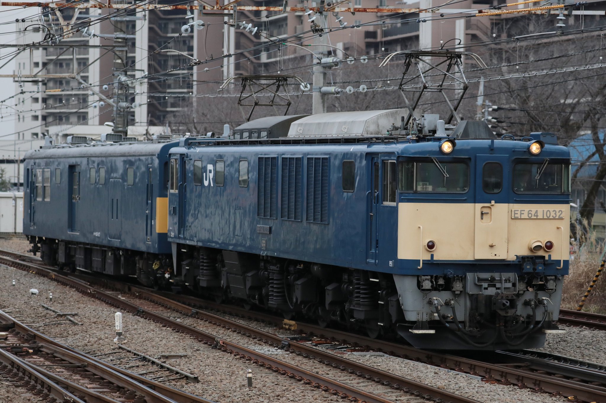 どーなつ on Twitter: "2020.02.20 配9562レ～配9439レ クモヤ145-107長野配給 EF64 1032+クモヤ145-107 https://t.co ...