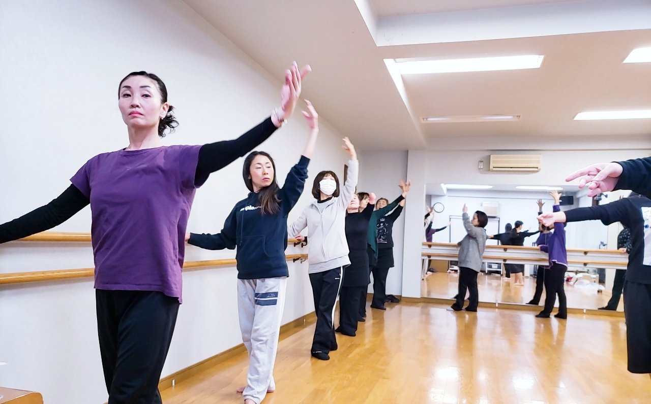 takeuchi_sds on Twitter: "アメブロを更新しました。 『木曜ジャズレッスン中 』 https://t.co/hk5sOVzGCT 発表会練習頑張ってます‼️ #シミズ ...