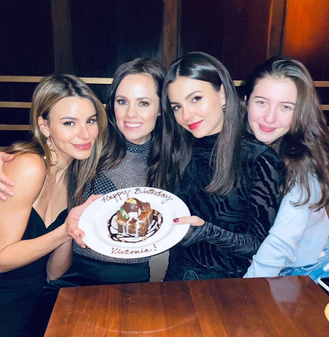 Victoria Justice And Friends