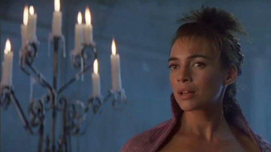 Fright Night 2 Regine