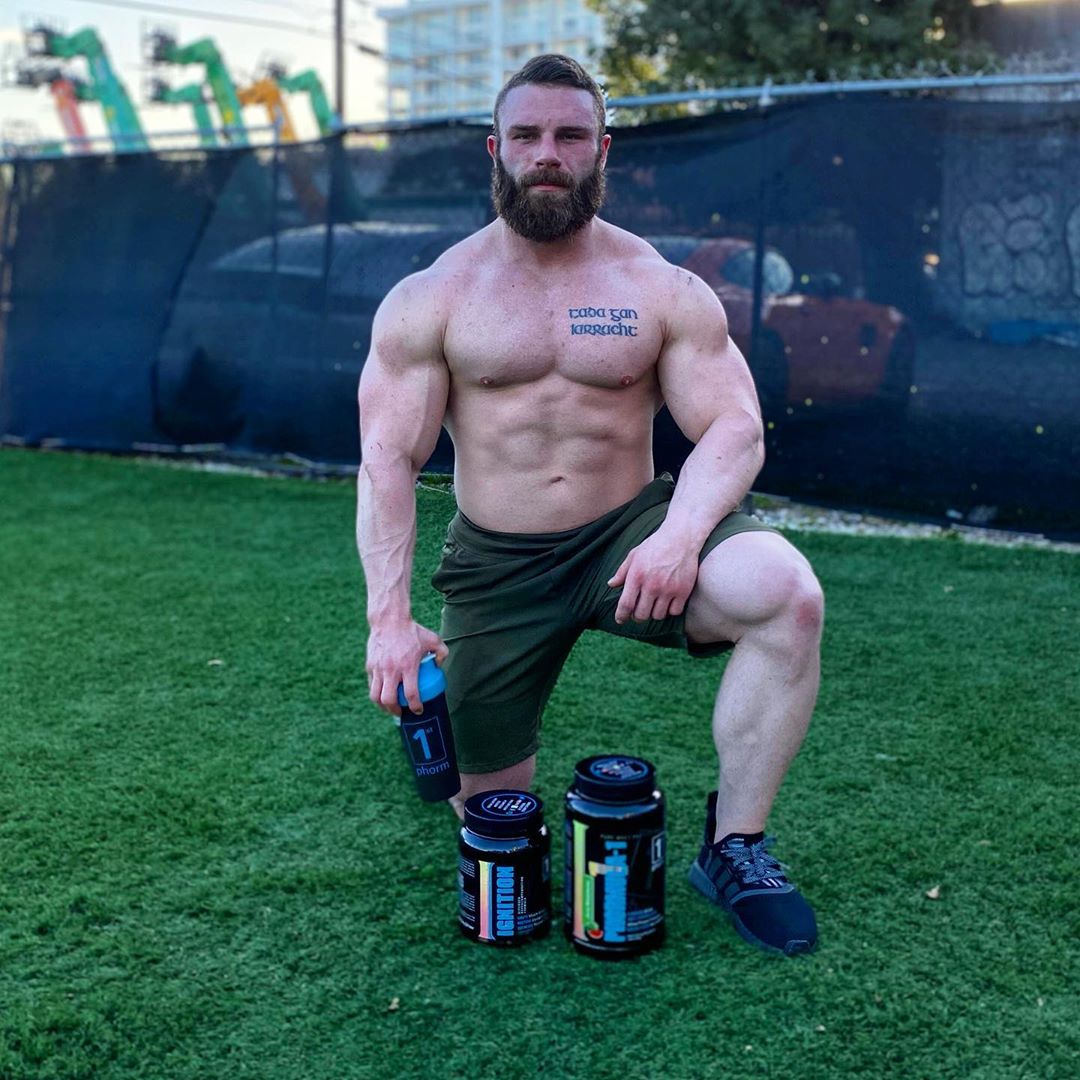 Big Bulges Muscle And Cock On Twitter Muscle Biceps Abs Pecs