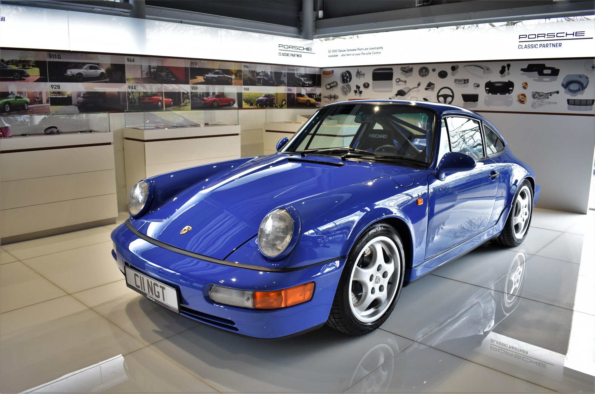Maritime Blue Porsche 964 C2