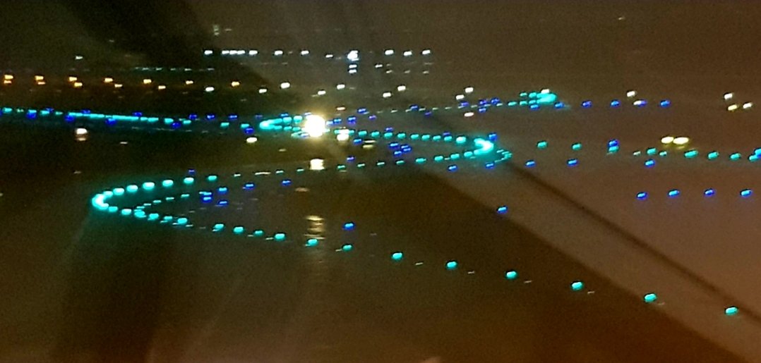 Taxiway Edge Lights
