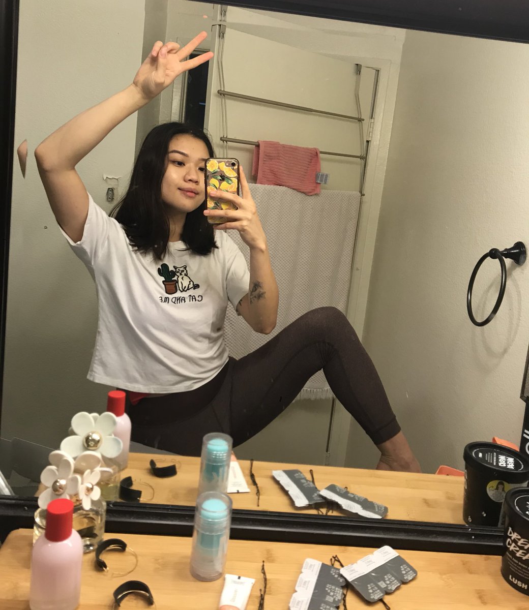 morgan sung on Twitter: "woke up and changed from my sleep leggings to my good leggings https ...