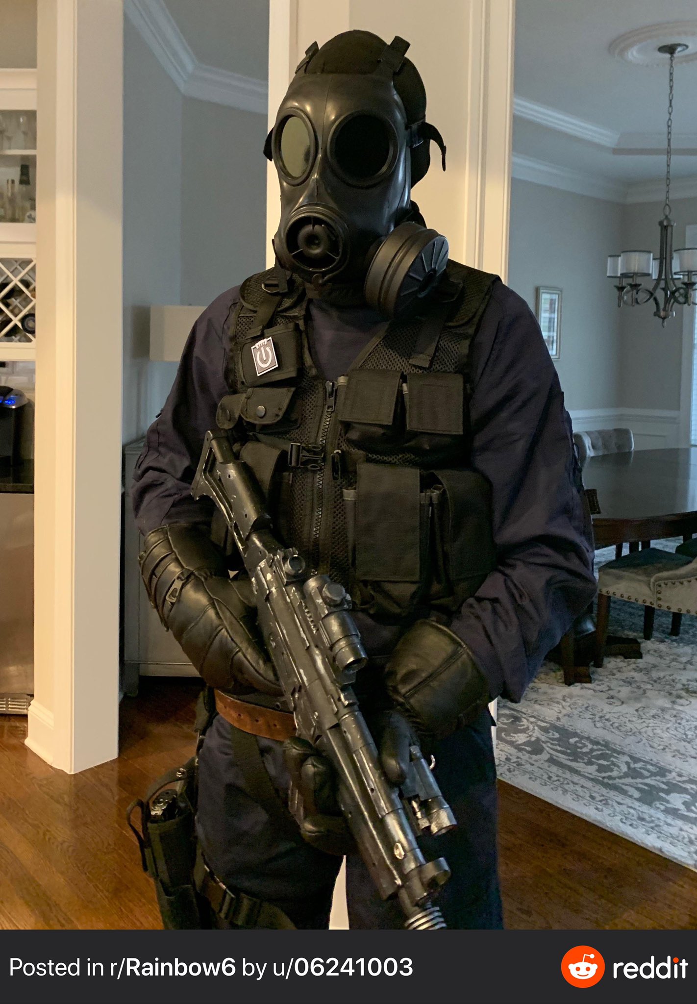 Airsoft Gas Mask Loadout