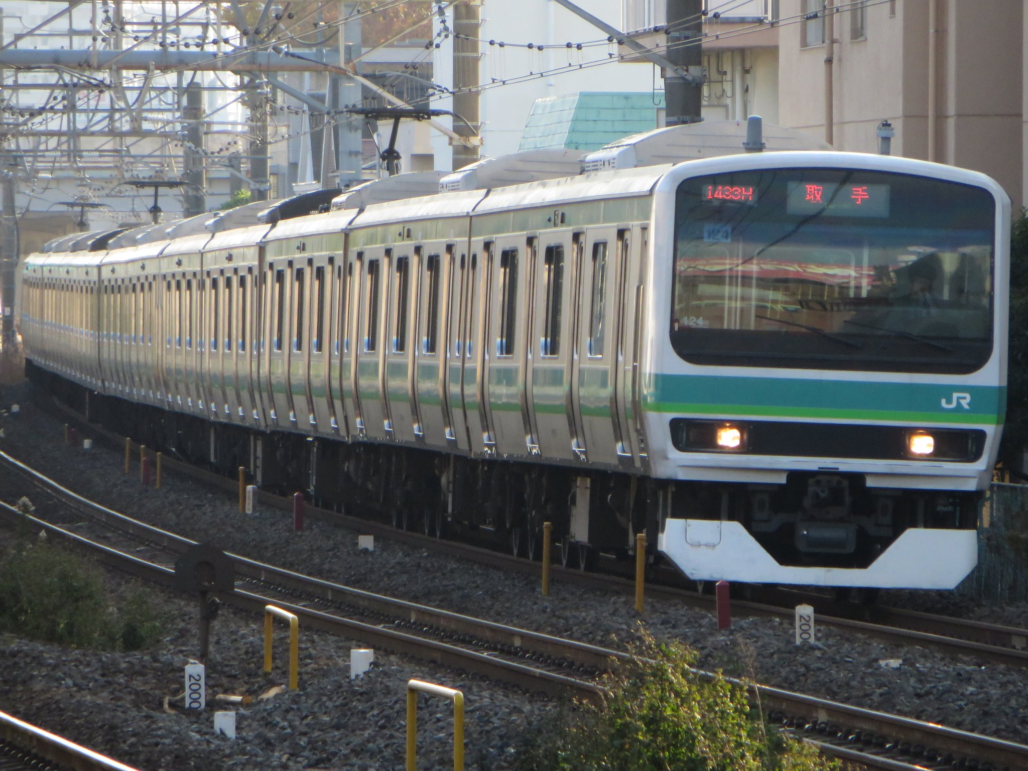 緑の御旗 on Twitter: "#今日は何の日 3月3日 2002年 E231系 常磐快速線で運行開始 「常磐線東京口の顔」E231系。首都圏では古参扱いですが、置き換え予定はなく当分安泰 ...
