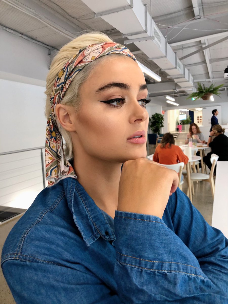 Stefania Ferrario @stefania_model Timeline, The Visualized Twitter ...