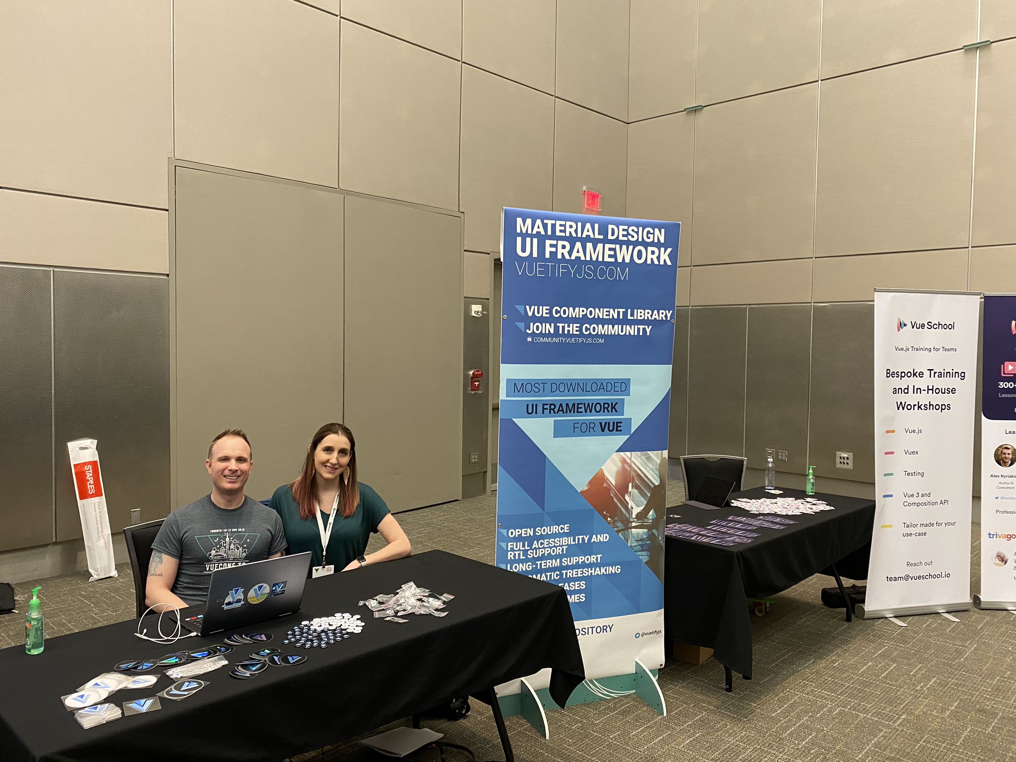 Vuetify.js on Twitter: "Come hangout with @zeroskillz and @grneyedgrl01 at the Vuetify booth ...