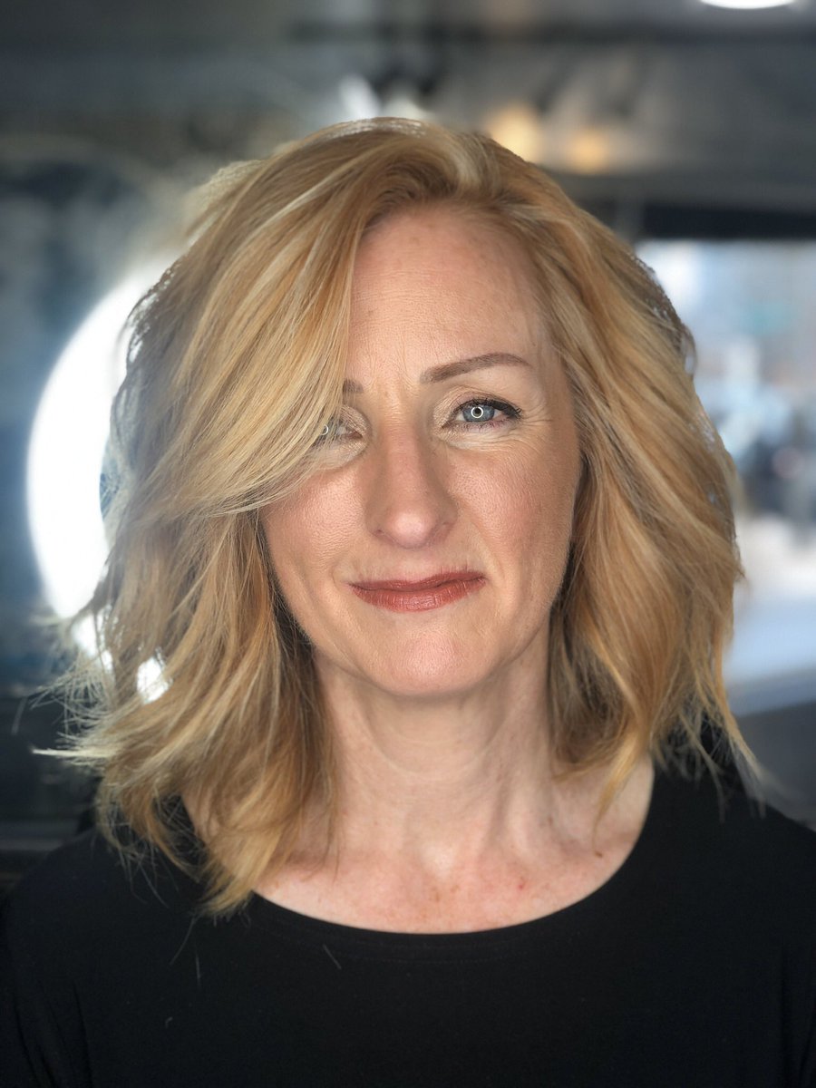 Liz Rigney's Instagram, Twitter & Facebook on IDCrawl